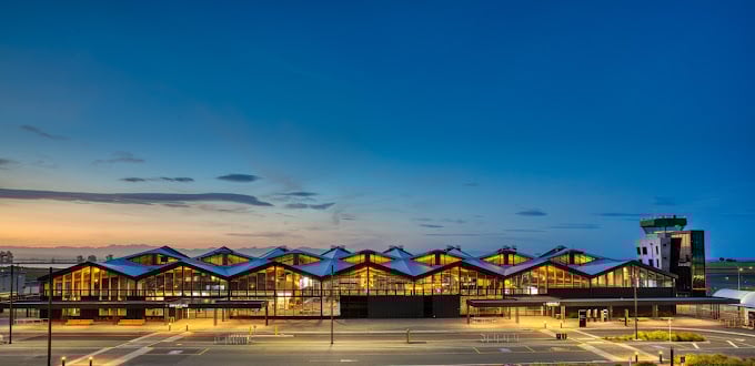 What is Low Damage Design in earthquake engineering?