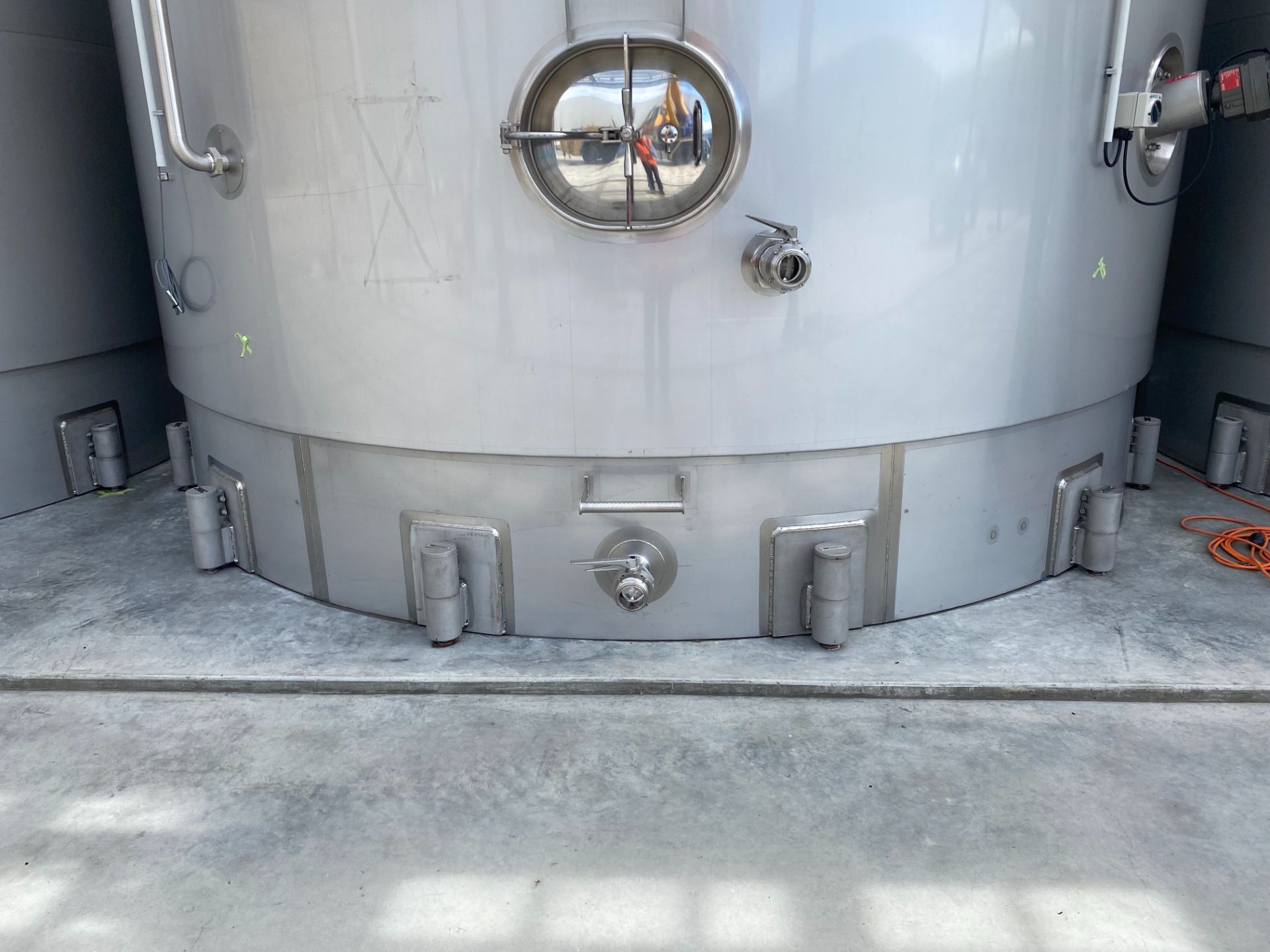 NZ Wine 150kN capacity units | Projects | Tectonus